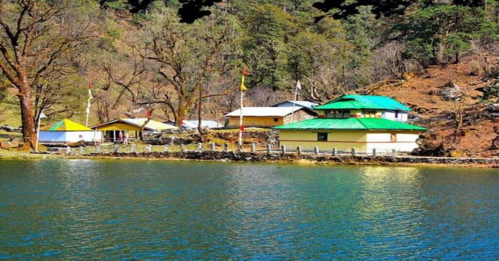 Dodital Darwa Pass Trek | Best Time | 6 Day Itinerary | Cost